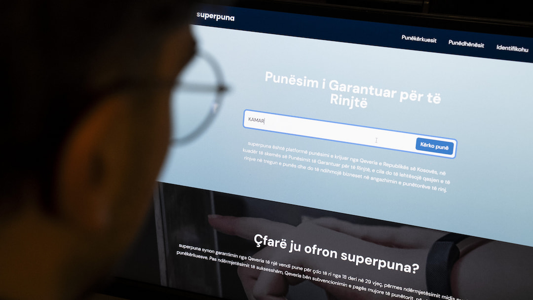 SuperPuna: qysh po shkon? - Uran Haxha