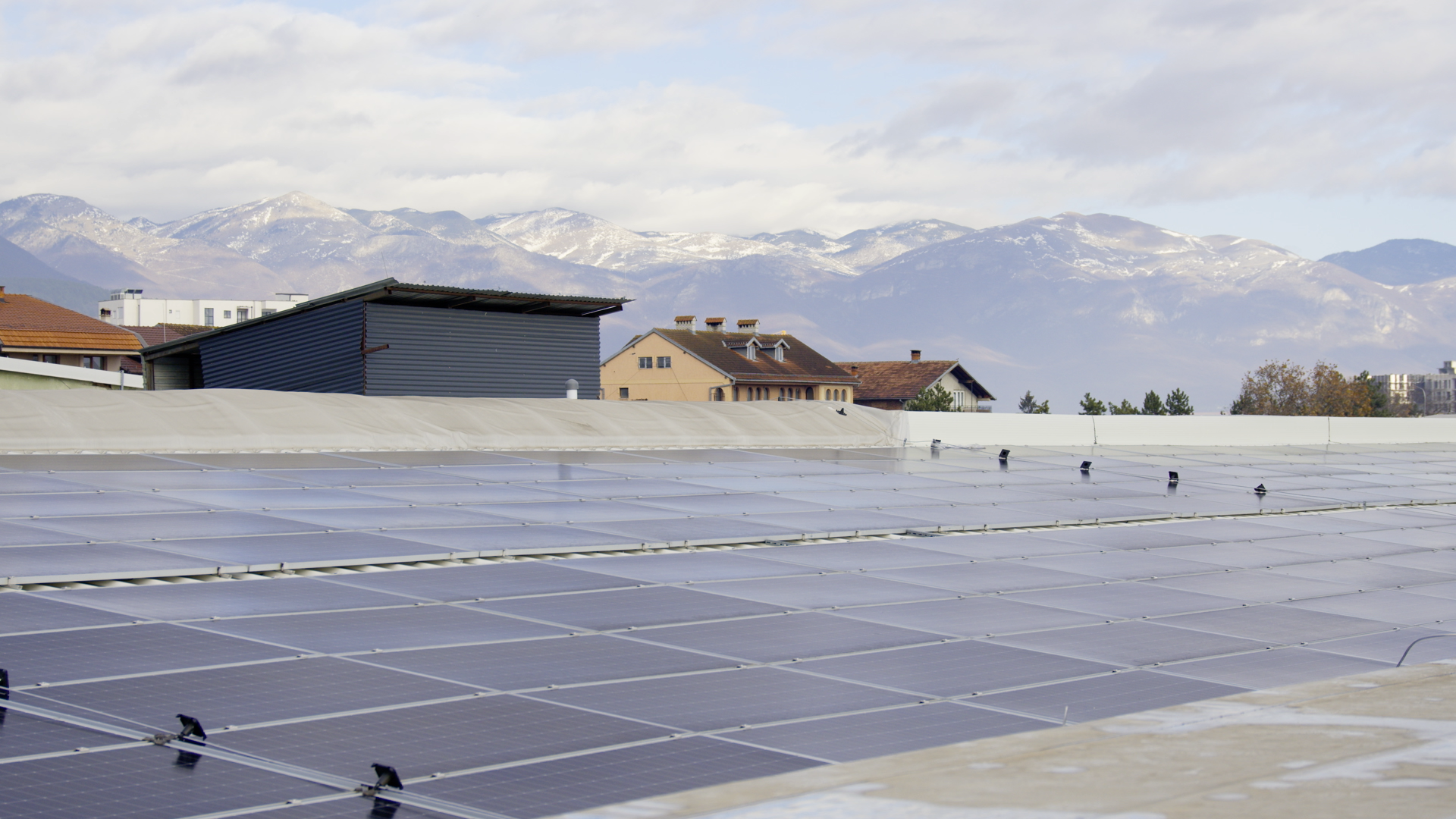 When the sun gives energy - Uran Haxha | Kosovo 2.0